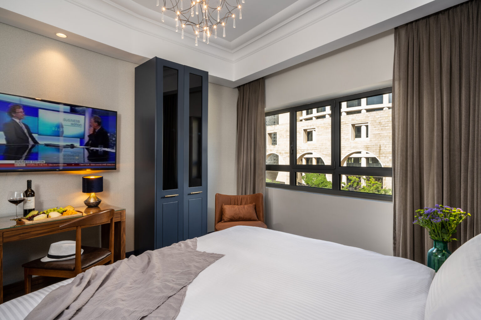 Home 1 - DAVID STORY BOUTIQUE